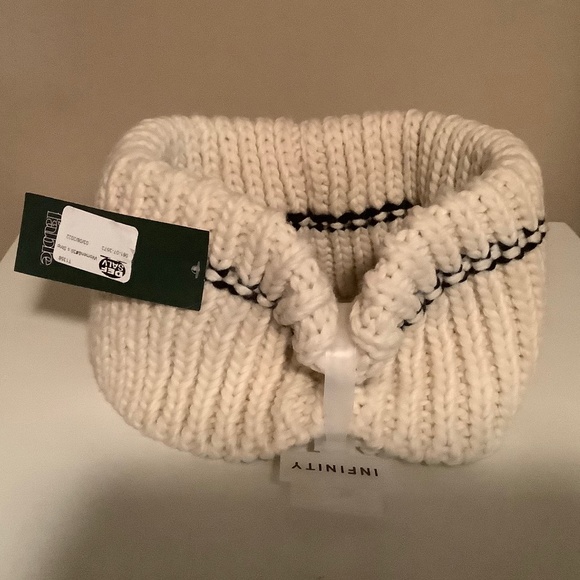 wild fable | Accessories | New Wild Fable Infinity Scarf Winter Cream ...